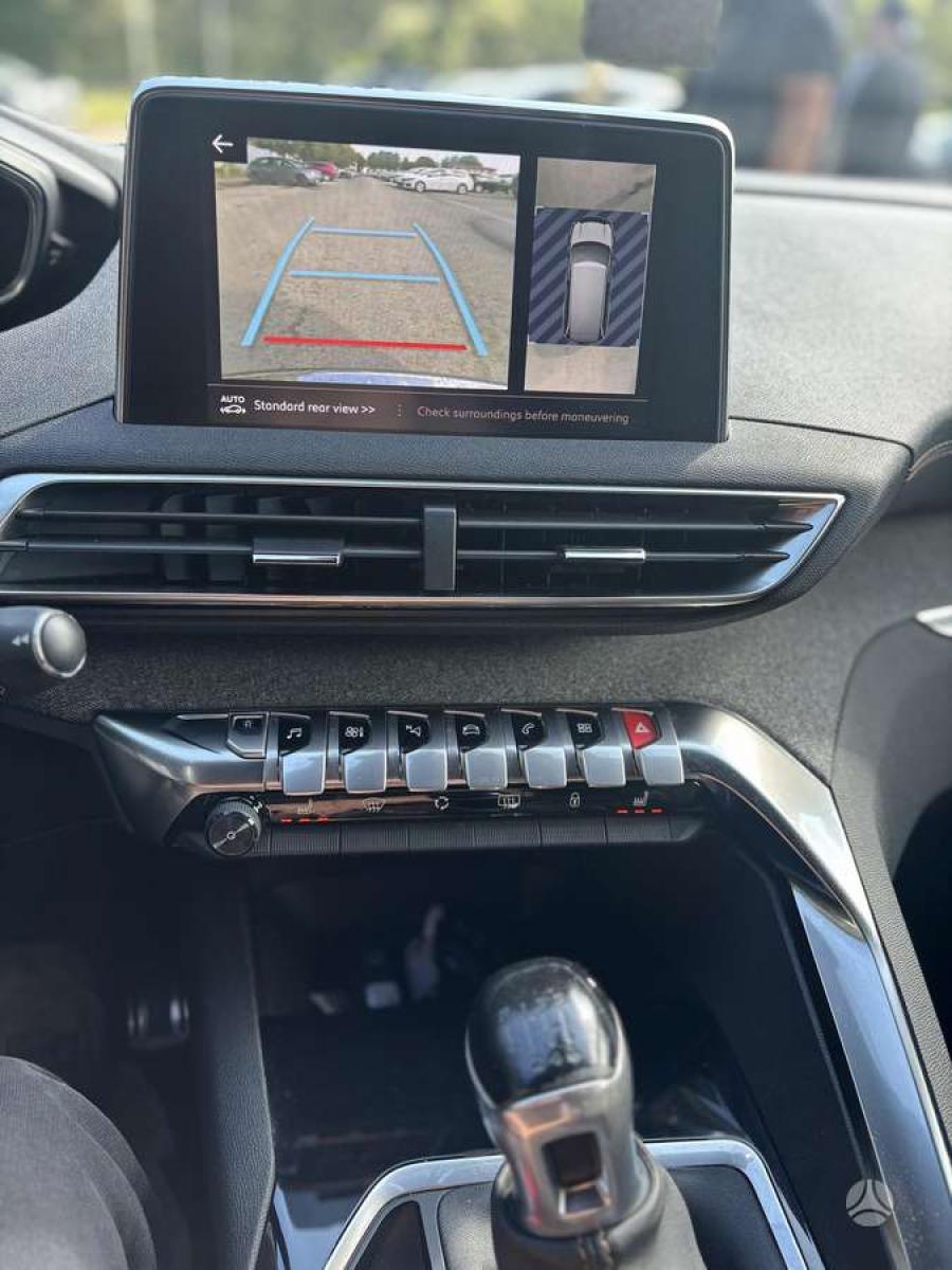 Green Peugeot 5008 2018 in Taurage, with an engine capacity of 1.20 L and mileage of 145 thousand km for 8300 €, photo 12 on AUTOMOTO.COM.LV