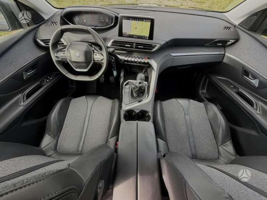 Green Peugeot 5008 2018 in Siauliai, with an engine capacity of 1.50 L and mileage of 195 thousand km for 14400 €, photo 25 on AUTOMOTO.COM.LV