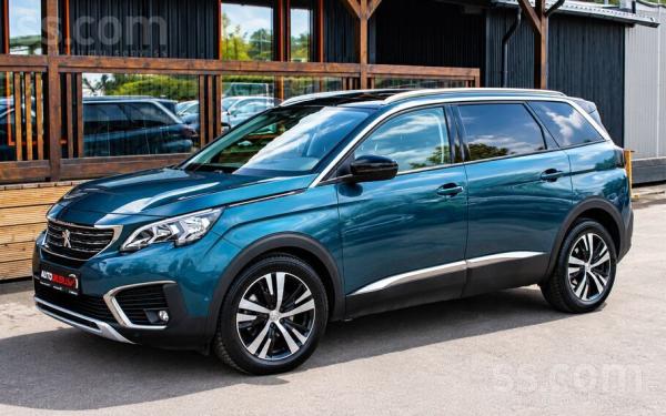 Green Peugeot 5008 2018 in Riga, with an engine capacity of 1.20 L and mileage of 0 thousand km for 12400 €, photo 4 on AUTOMOTO.COM.LV