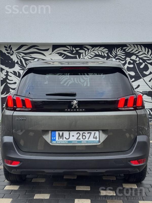 Green Peugeot 5008 2019 in Riga, with an engine capacity of 1.20 L and mileage of 117 thousand km for 13400 €, photo 7 on AUTOMOTO.COM.LV