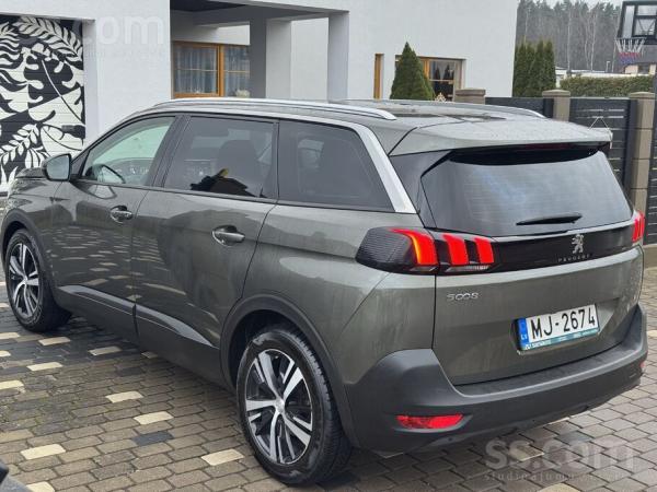 Green Peugeot 5008 2019 in Riga, with an engine capacity of 1.20 L and mileage of 117 thousand km for 13400 €, photo 9 on AUTOMOTO.COM.LV