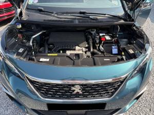 Green Peugeot 5008 2019 in Kaunas, with an engine capacity of 1.20 L and mileage of 88 thousand km for 22987 €, photo 27 on AUTOMOTO.COM.LV