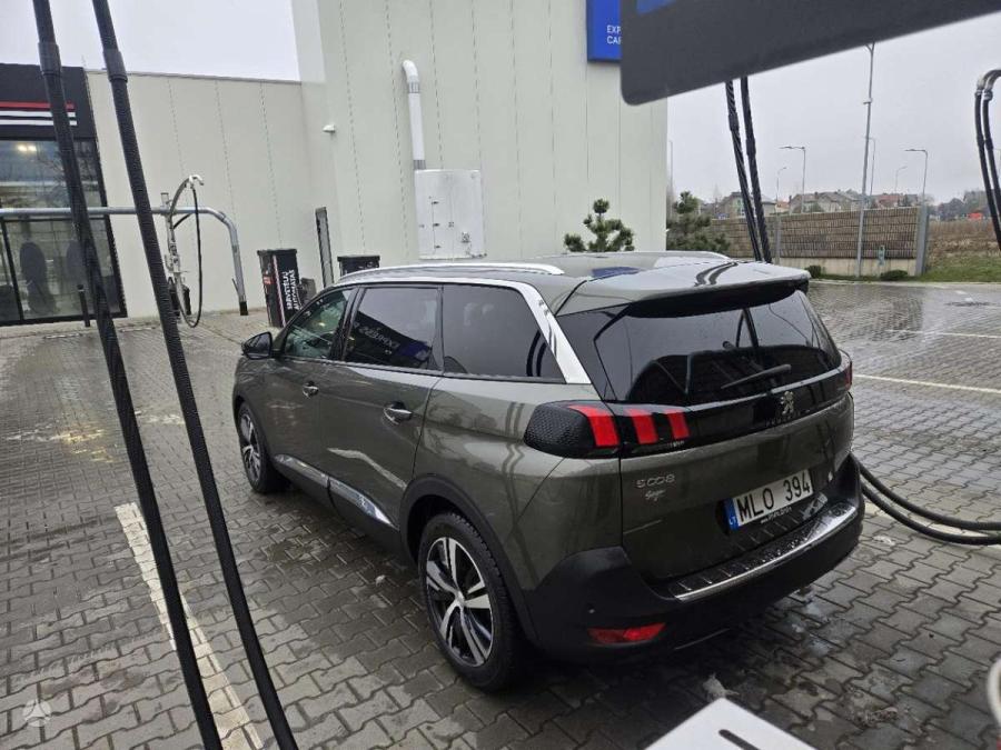 Zaļš Peugeot 5008 2019 Klaipėda, ar dzinēja tilpumu 2.00 L un nobraukumu 249 tūkst. km par 12700 €, foto 2 vietnē AUTOMOTO.COM.LV