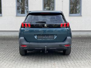 Green Peugeot 5008 2019 in Jelgava, with an engine capacity of 1.20 L and mileage of 179 thousand km for 11990 €, photo 7 on AUTOMOTO.COM.LV