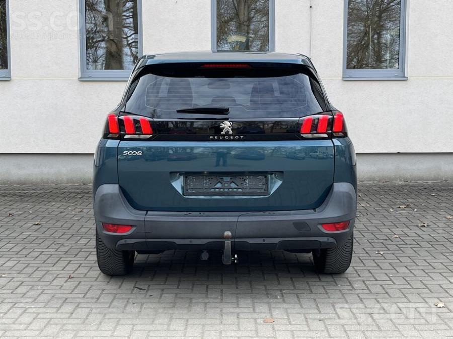 Green Peugeot 5008 2019 in Jelgava, with an engine capacity of 1.20 L and mileage of 179 thousand km for 11990 €, photo 7 on AUTOMOTO.COM.LV