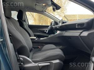 Green Peugeot 5008 2019 in Jelgava, with an engine capacity of 1.20 L and mileage of 179 thousand km for 11990 €, photo 12 on AUTOMOTO.COM.LV