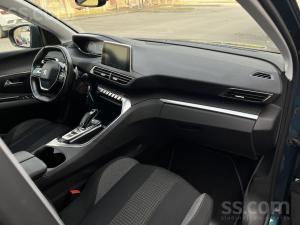 Green Peugeot 5008 2019 in Jelgava, with an engine capacity of 1.20 L and mileage of 179 thousand km for 11990 €, photo 13 on AUTOMOTO.COM.LV