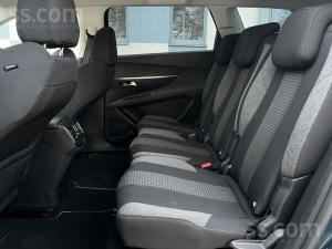 Green Peugeot 5008 2019 in Jelgava, with an engine capacity of 1.20 L and mileage of 179 thousand km for 11990 €, photo 15 on AUTOMOTO.COM.LV