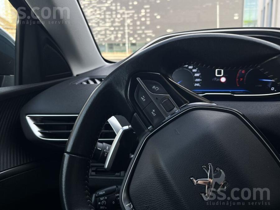 Green Peugeot 5008 2019 in Jelgava, with an engine capacity of 1.20 L and mileage of 179 thousand km for 11990 €, photo 17 on AUTOMOTO.COM.LV