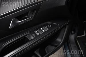 Zaļš Peugeot 5008 2019 Jelgava, ar dzinēja tilpumu 1.20 L un nobraukumu 0 tūkst. km par 12500 €, foto 9 vietnē AUTOMOTO.COM.LV