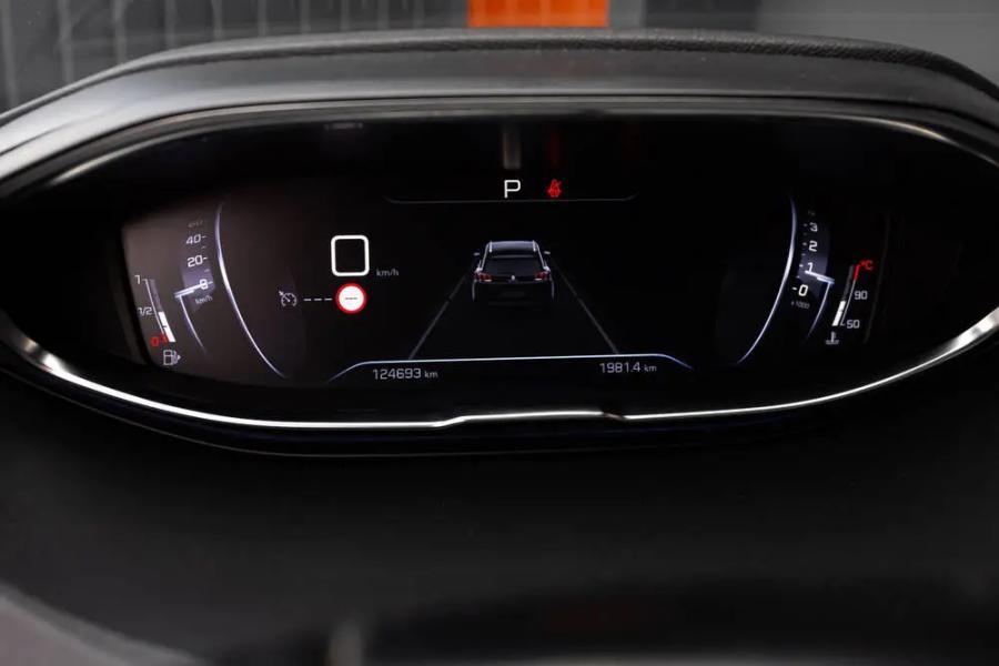 Zaļš Peugeot 5008 2019 Jelgava, ar dzinēja tilpumu 1.20 L un nobraukumu 125 tūkst. km par 12500 €, foto 22 vietnē AUTOMOTO.COM.LV
