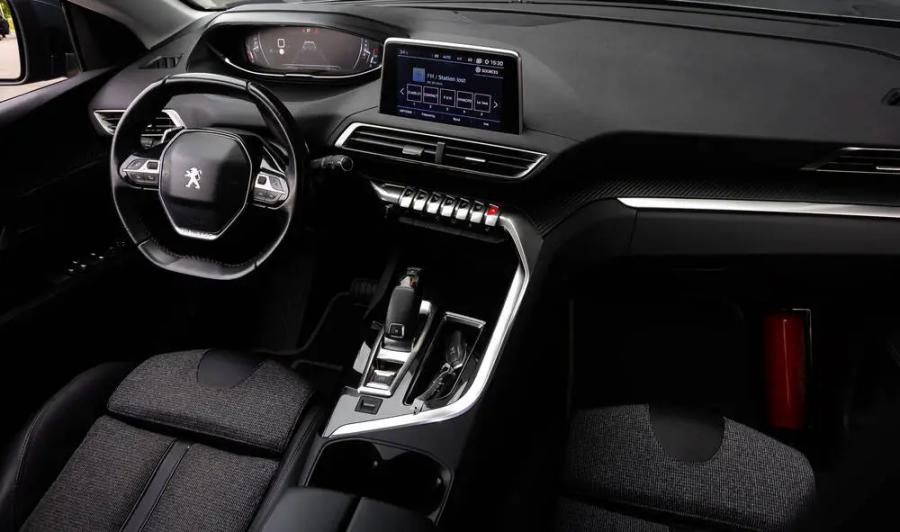 Zaļš Peugeot 5008 2019 Jelgava, ar dzinēja tilpumu 1.20 L un nobraukumu 125 tūkst. km par 12500 €, foto 23 vietnē AUTOMOTO.COM.LV