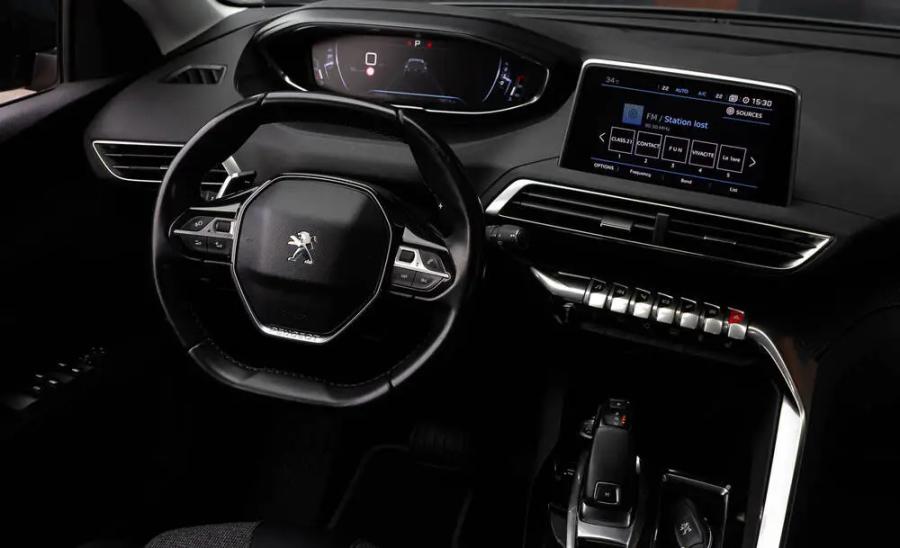 Zaļš Peugeot 5008 2019 Jelgava, ar dzinēja tilpumu 1.20 L un nobraukumu 125 tūkst. km par 12500 €, foto 25 vietnē AUTOMOTO.COM.LV