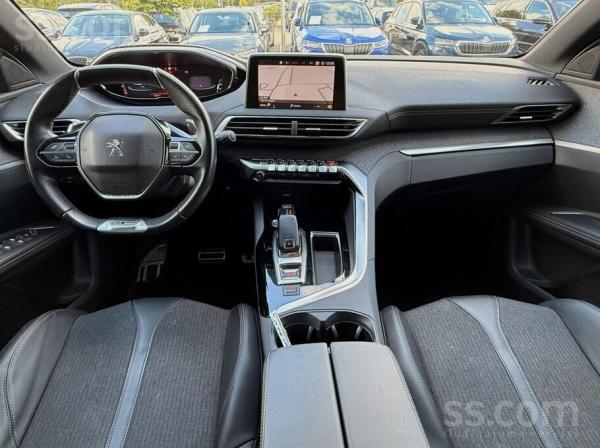 Green Peugeot 5008 2019 in Riga, with an engine capacity of 1.60 L and mileage of 187 thousand km for 14990 €, photo 9 on AUTOMOTO.COM.LV