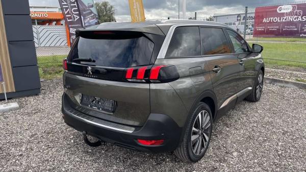 Green Peugeot 5008 2020 in Marijampole, with an engine capacity of 1.50 L and mileage of 211 thousand km for 12990 €, photo 4 on AUTOMOTO.COM.LV