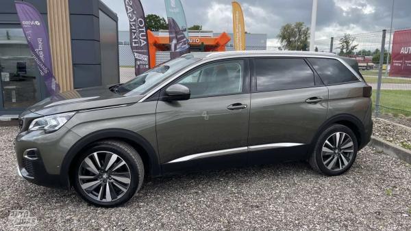 Green Peugeot 5008 2020 in Marijampole, with an engine capacity of 1.50 L and mileage of 211 thousand km for 12990 €, photo 9 on AUTOMOTO.COM.LV