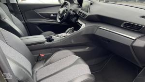 Green Peugeot 5008 2020 in Marijampole, with an engine capacity of 1.50 L and mileage of 211 thousand km for 12990 €, photo 16 on AUTOMOTO.COM.LV
