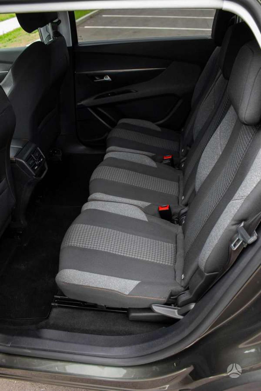 Zaļš Peugeot 5008 2020 Kauņa, ar dzinēja tilpumu 1.50 L un nobraukumu 118 tūkst. km par 14300 €, foto 13 vietnē AUTOMOTO.COM.LV