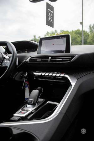 Zaļš Peugeot 5008 2020 Kauņa, ar dzinēja tilpumu 1.50 L un nobraukumu 118 tūkst. km par 14300 €, foto 14 vietnē AUTOMOTO.COM.LV