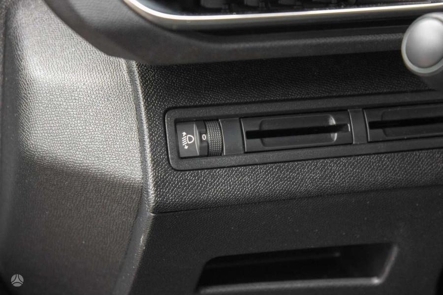 Zaļš Peugeot 5008 2020 Kauņa, ar dzinēja tilpumu 1.50 L un nobraukumu 118 tūkst. km par 14300 €, foto 20 vietnē AUTOMOTO.COM.LV