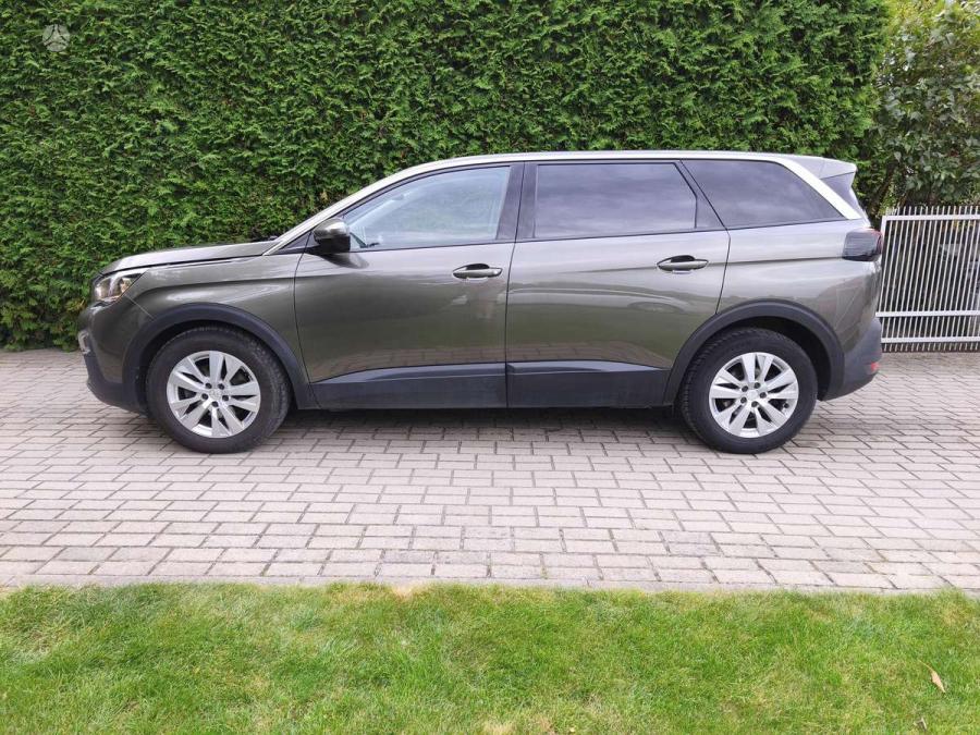 Green Peugeot 5008 2021 in Kalvarija, with an engine capacity of 1.20 L and mileage of 140 thousand km for 11798 €, photo 3 on AUTOMOTO.COM.LV