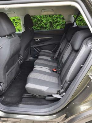 Green Peugeot 5008 2021 in Kalvarija, with an engine capacity of 1.20 L and mileage of 140 thousand km for 11798 €, photo 13 on AUTOMOTO.COM.LV