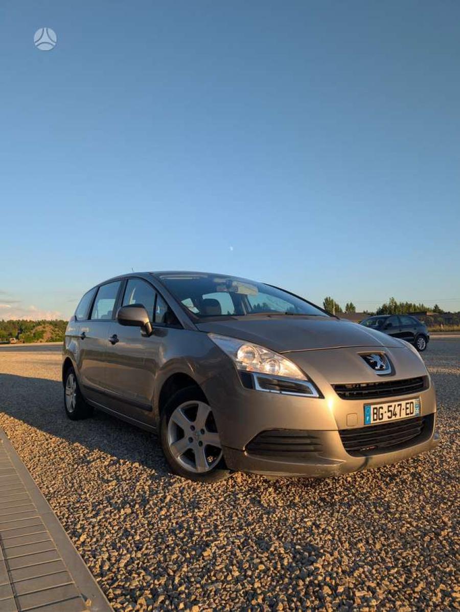 Green Peugeot 5008 2011 in Taurage, with an engine capacity of 1.60 L and mileage of 250 thousand km for 3200 €, photo 3 on AUTOMOTO.COM.LV