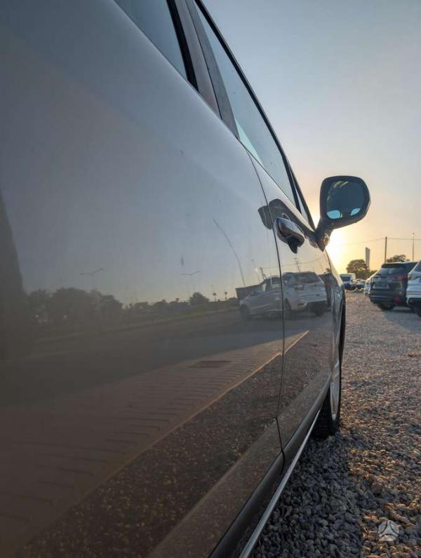 Green Peugeot 5008 2011 in Taurage, with an engine capacity of 1.60 L and mileage of 250 thousand km for 3200 €, photo 9 on AUTOMOTO.COM.LV