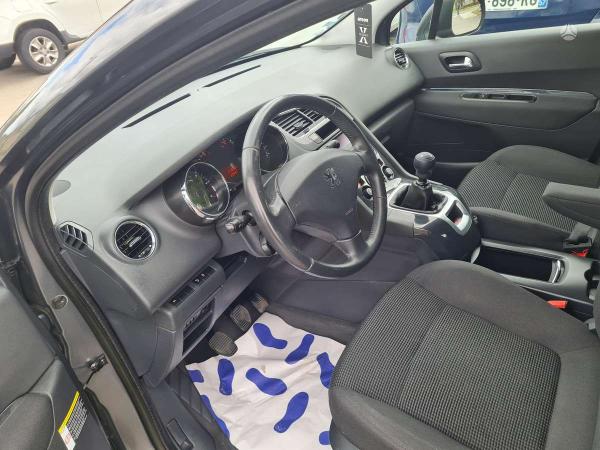 Green Peugeot 5008 2012 in Taurage, with an engine capacity of 1.60 L and mileage of 203 thousand km for 3350 €, photo 6 on AUTOMOTO.COM.LV