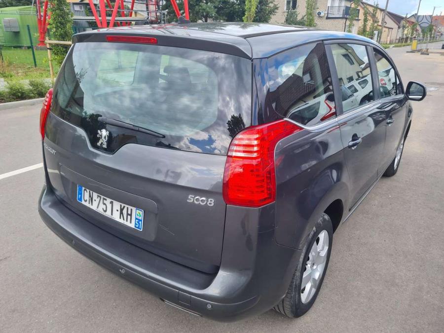 Green Peugeot 5008 2012 in Taurage, with an engine capacity of 1.60 L and mileage of 203 thousand km for 3350 €, photo 9 on AUTOMOTO.COM.LV
