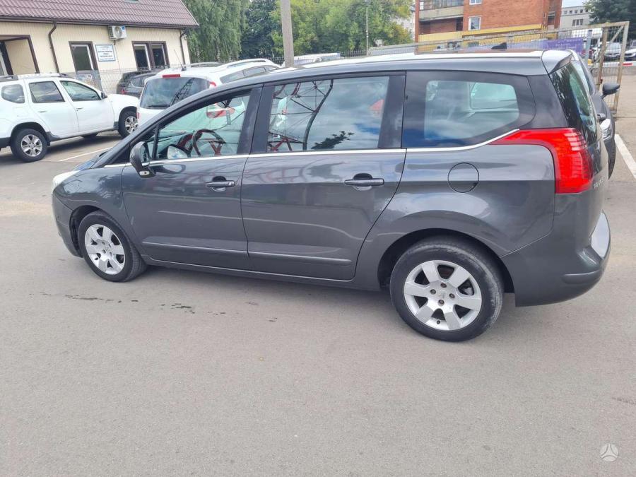 Green Peugeot 5008 2012 in Taurage, with an engine capacity of 1.60 L and mileage of 203 thousand km for 3350 €, photo 12 on AUTOMOTO.COM.LV