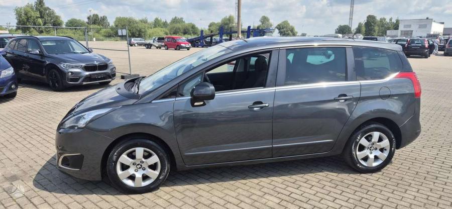 Zaļš Peugeot 5008 2015 Marijampole, ar dzinēja tilpumu 1.56 L un nobraukumu 177 tūkst. km par 5300 €, foto 3 vietnē AUTOMOTO.COM.LV
