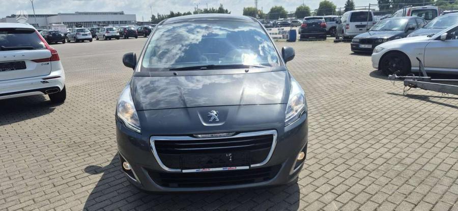 Zaļš Peugeot 5008 2015 Marijampole, ar dzinēja tilpumu 1.56 L un nobraukumu 177 tūkst. km par 5300 €, foto 4 vietnē AUTOMOTO.COM.LV