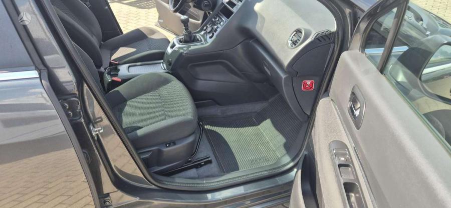 Zaļš Peugeot 5008 2015 Marijampole, ar dzinēja tilpumu 1.56 L un nobraukumu 177 tūkst. km par 5300 €, foto 19 vietnē AUTOMOTO.COM.LV