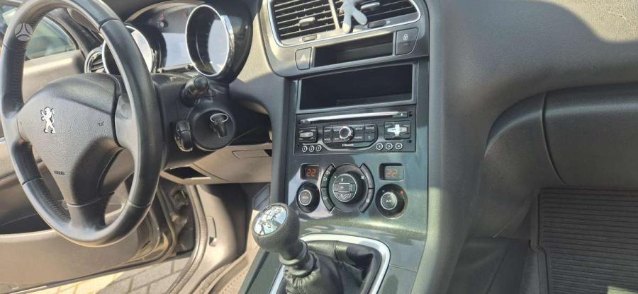 Zaļš Peugeot 5008 2015 Marijampole, ar dzinēja tilpumu 1.56 L un nobraukumu 177 tūkst. km par 5300 €, foto 21 vietnē AUTOMOTO.COM.LV