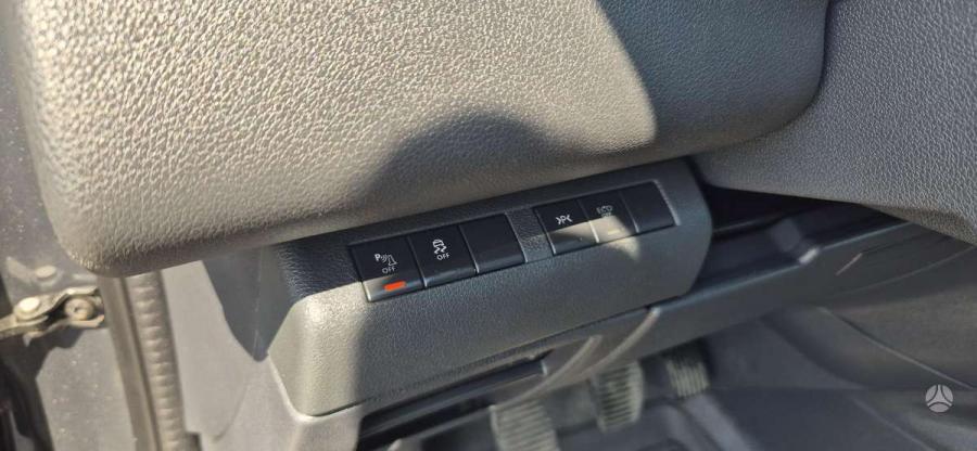Zaļš Peugeot 5008 2015 Marijampole, ar dzinēja tilpumu 1.56 L un nobraukumu 177 tūkst. km par 5300 €, foto 25 vietnē AUTOMOTO.COM.LV