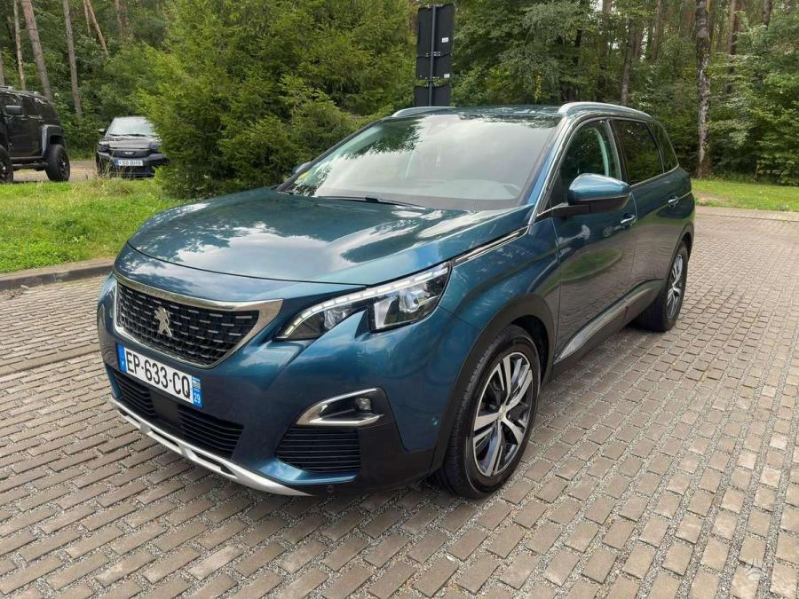 Green Peugeot 5008 2017 in Vilnius, with an engine capacity of 1.56 L and mileage of 340 thousand km for 10650 €, photo 4 on AUTOMOTO.COM.LV