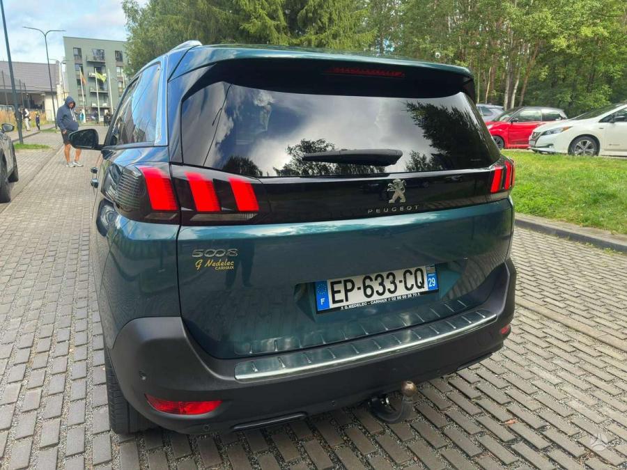 Green Peugeot 5008 2017 in Vilnius, with an engine capacity of 1.56 L and mileage of 340 thousand km for 10650 €, photo 7 on AUTOMOTO.COM.LV