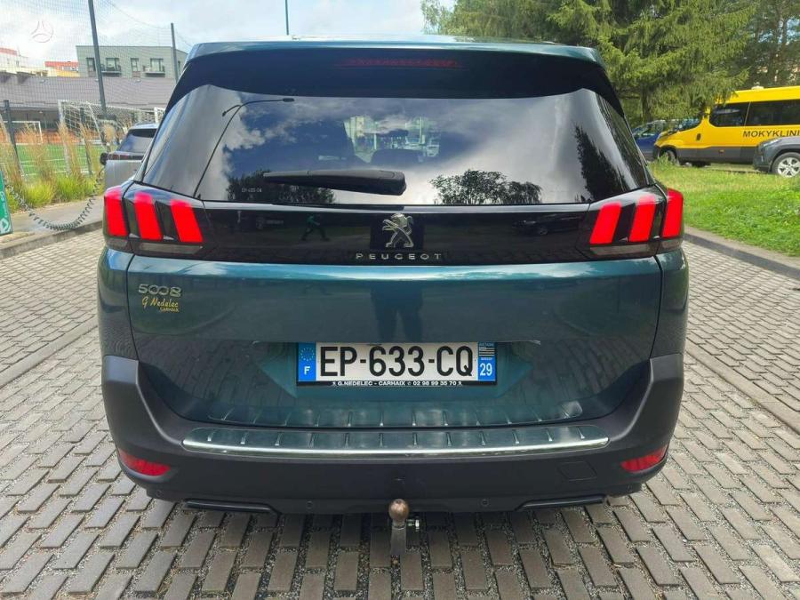Green Peugeot 5008 2017 in Vilnius, with an engine capacity of 1.56 L and mileage of 340 thousand km for 10650 €, photo 8 on AUTOMOTO.COM.LV