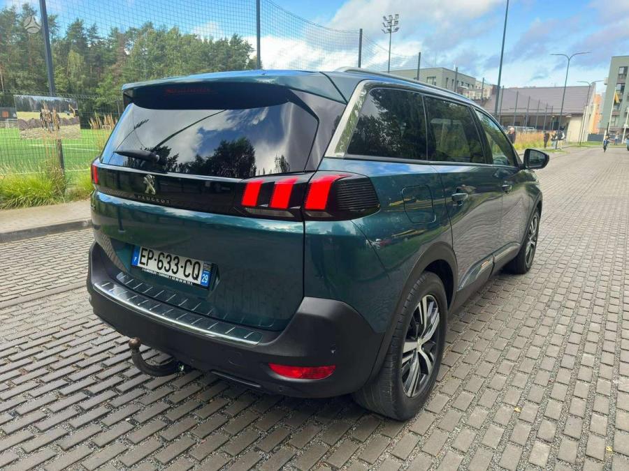 Green Peugeot 5008 2017 in Vilnius, with an engine capacity of 1.56 L and mileage of 340 thousand km for 10650 €, photo 11 on AUTOMOTO.COM.LV