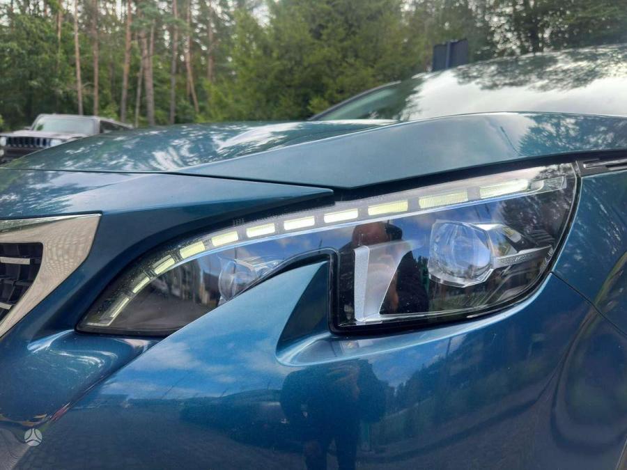 Green Peugeot 5008 2017 in Vilnius, with an engine capacity of 1.56 L and mileage of 340 thousand km for 10650 €, photo 13 on AUTOMOTO.COM.LV
