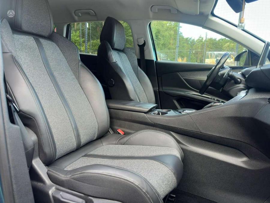 Green Peugeot 5008 2017 in Vilnius, with an engine capacity of 1.56 L and mileage of 340 thousand km for 10650 €, photo 18 on AUTOMOTO.COM.LV