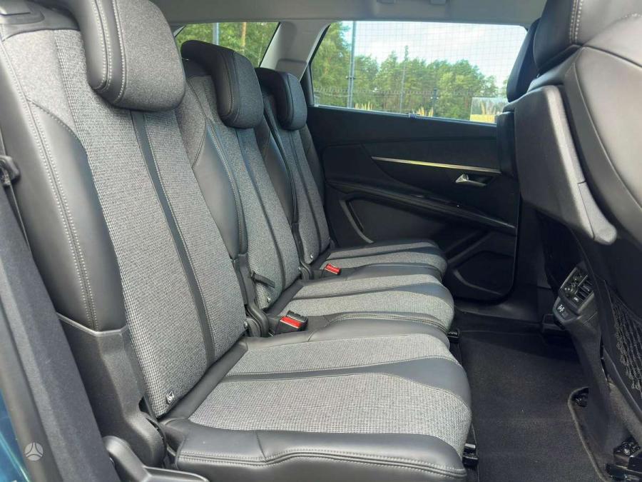 Green Peugeot 5008 2017 in Vilnius, with an engine capacity of 1.56 L and mileage of 340 thousand km for 10650 €, photo 20 on AUTOMOTO.COM.LV