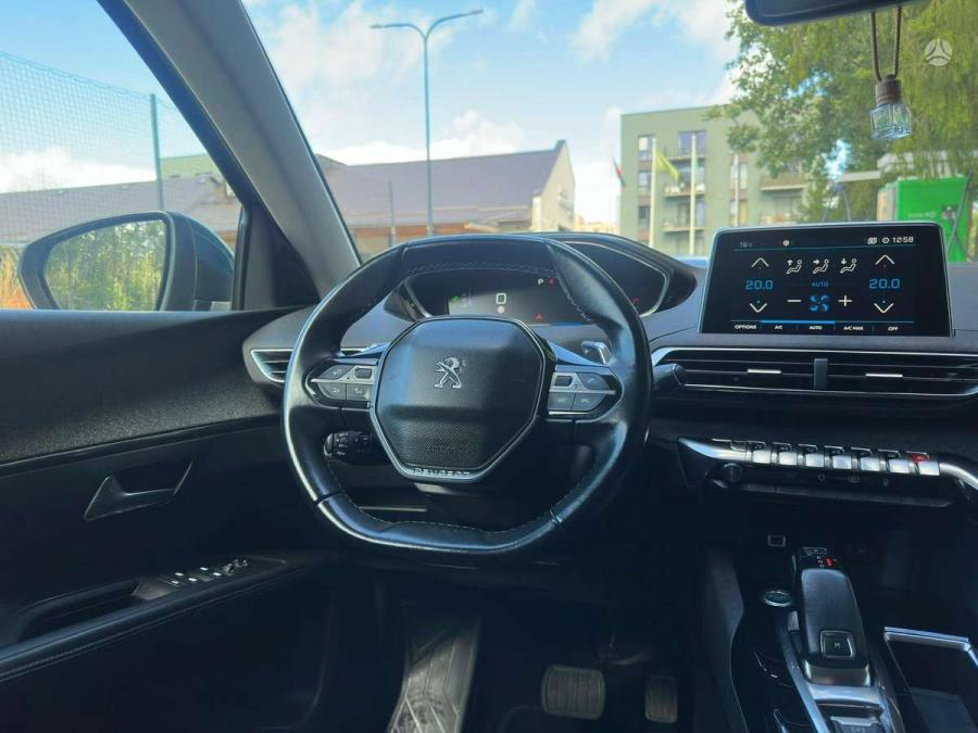 Green Peugeot 5008 2017 in Vilnius, with an engine capacity of 1.56 L and mileage of 340 thousand km for 10650 €, photo 26 on AUTOMOTO.COM.LV