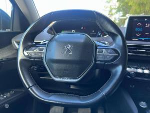 Green Peugeot 5008 2017 in Vilnius, with an engine capacity of 1.56 L and mileage of 340 thousand km for 10650 €, photo 27 on AUTOMOTO.COM.LV