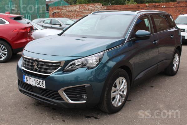 Green Peugeot 5008 2018 in Liepaja, with an engine capacity of 1.50 L and mileage of 171 thousand km for 13500 €, photo 2 on AUTOMOTO.COM.LV