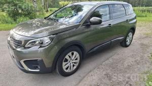 Зеленый Пежо 5008 2018 в Рига, объемом двигателя 1.50 л и пробегом 220 тыс. км за 14000 €, фото 4 на AUTOMOTO.COM.LV