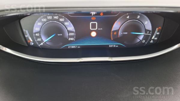 Зеленый Пежо 5008 2018 в Рига, объемом двигателя 1.50 л и пробегом 220 тыс. км за 14000 €, фото 6 на AUTOMOTO.COM.LV