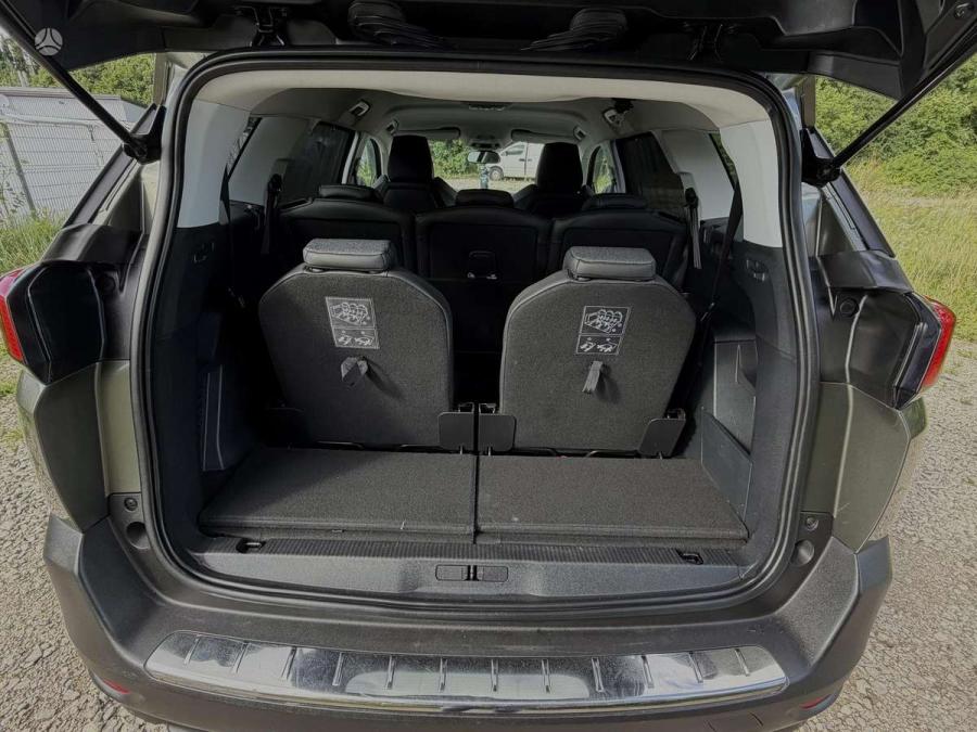 Green Peugeot 5008 2018 in Siauliai, with an engine capacity of 1.50 L and mileage of 195 thousand km for 14400 €, photo 43 on AUTOMOTO.COM.LV