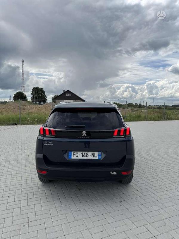 Green Peugeot 5008 2018 in Taurage, with an engine capacity of 1.56 L and mileage of 242 thousand km for 9200 €, photo 6 on AUTOMOTO.COM.LV